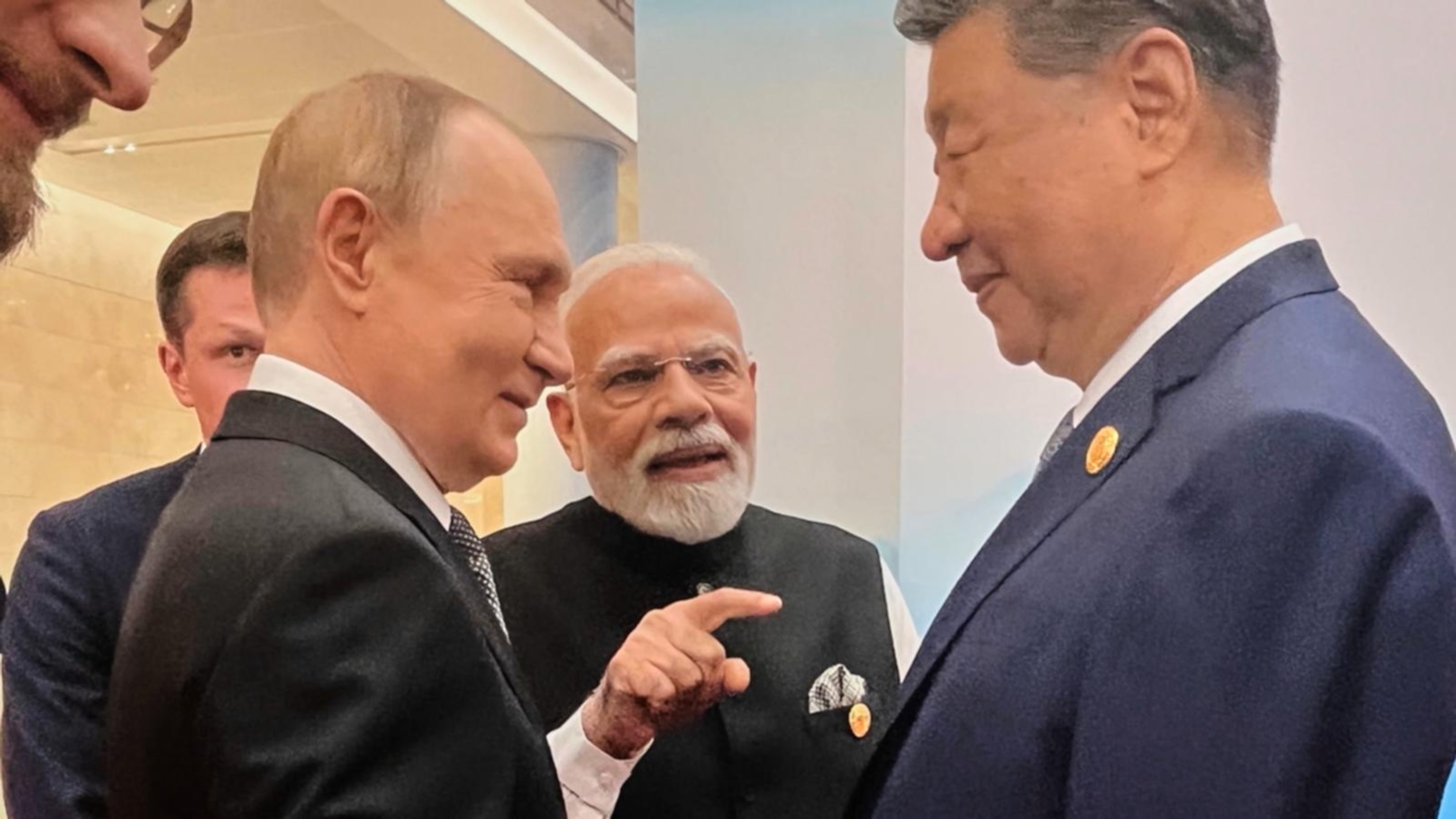 Leaders stand hand-in-hand at Shanghai Cooperation Organization