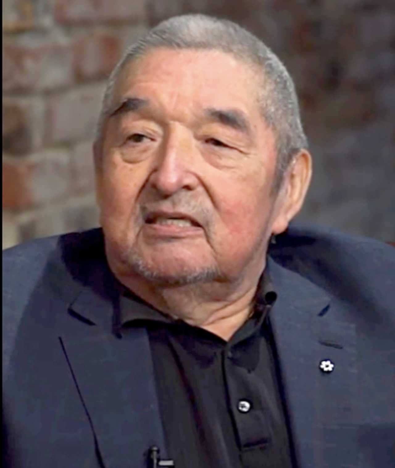 Actor Graham Greene Dies; Appeared In Dances With Wolves, The Green ...