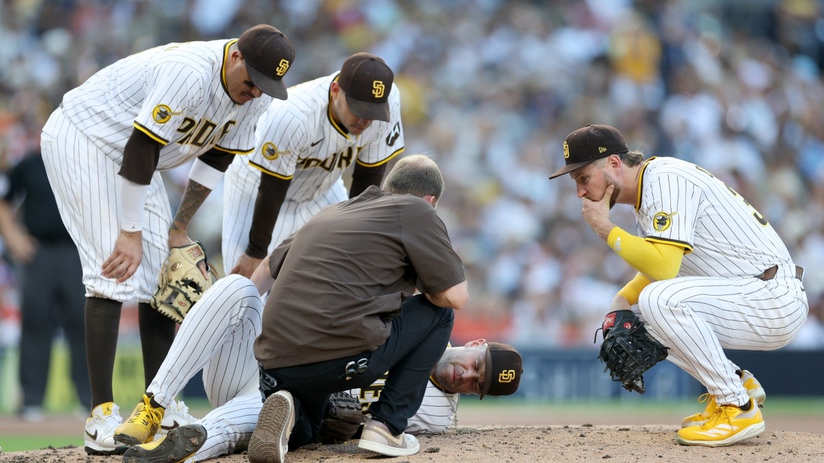 MLB: Devastating Injury for Padres; All-Star Pitcher Hurts Knee Against ...