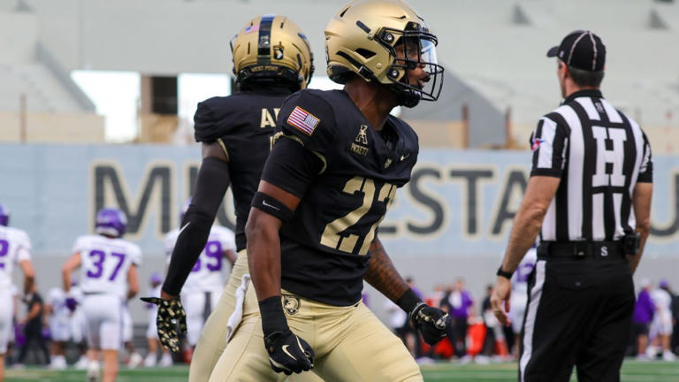 Army football player Larry Pickett Jr. rescues man from burning vehicle
