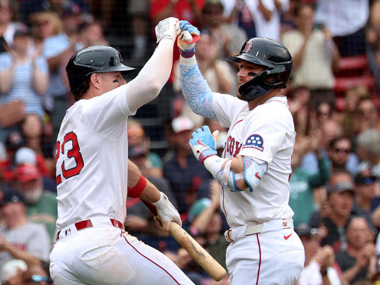 Carlos Narváez gets 1st career pinch hit, Trevor Story hits strange ...