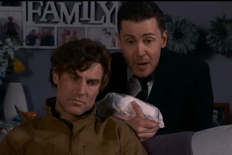 Coronation Street fans cry 'difficult to watch' as star confirms Todd ...