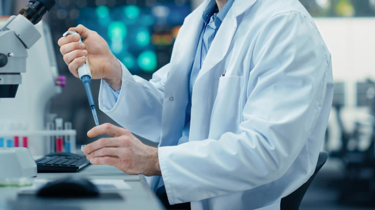 Here's One Big Reason Why Scientists Wear White Lab Coats