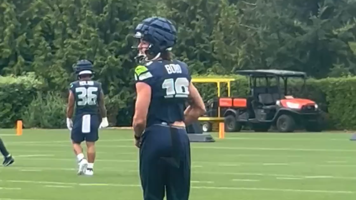 Jake Bobo clears concussion protocol, practicing punt returns, Seahawks ...