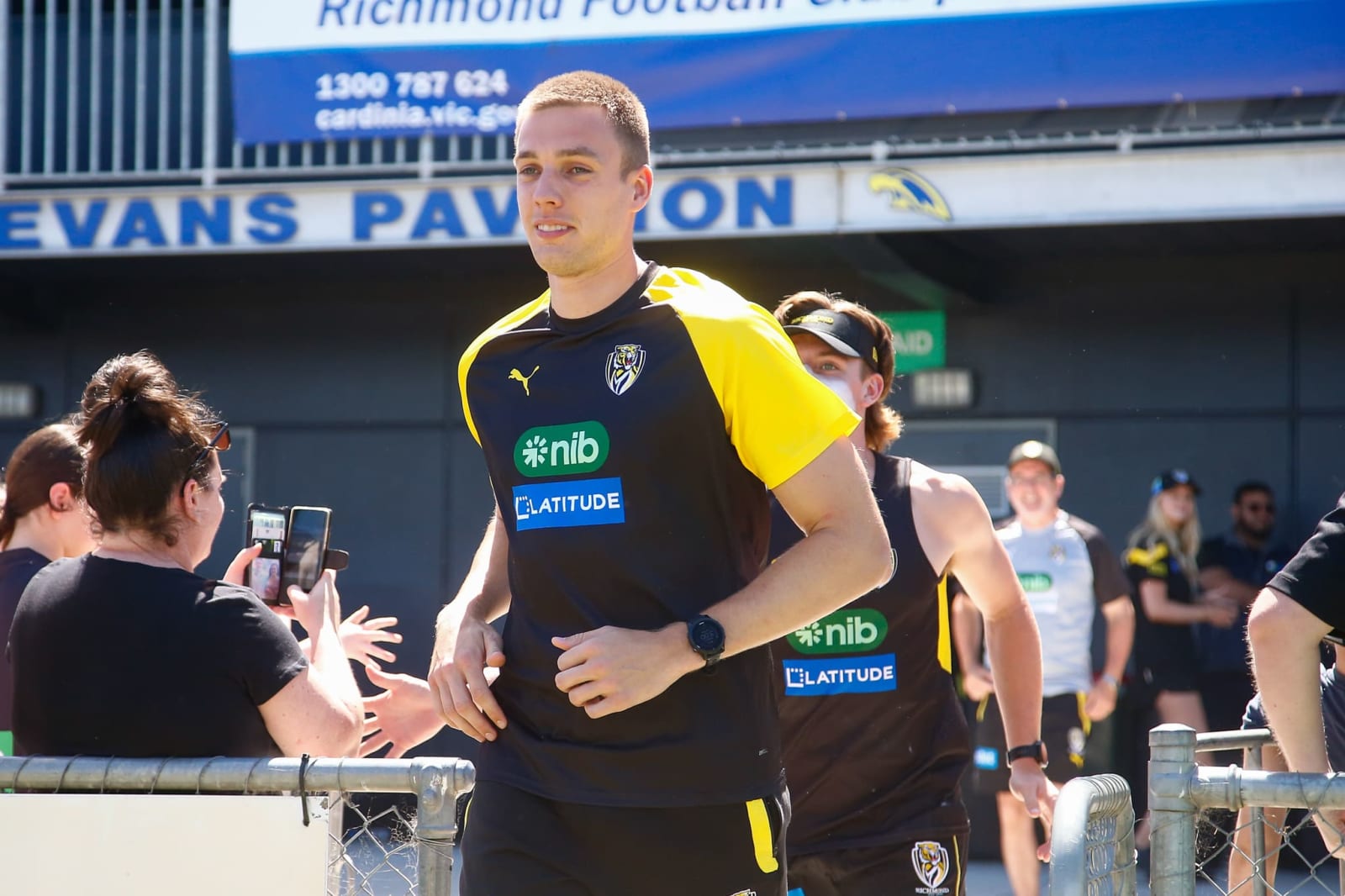 Richmond defender linked to trio of rivals: AFL trade news