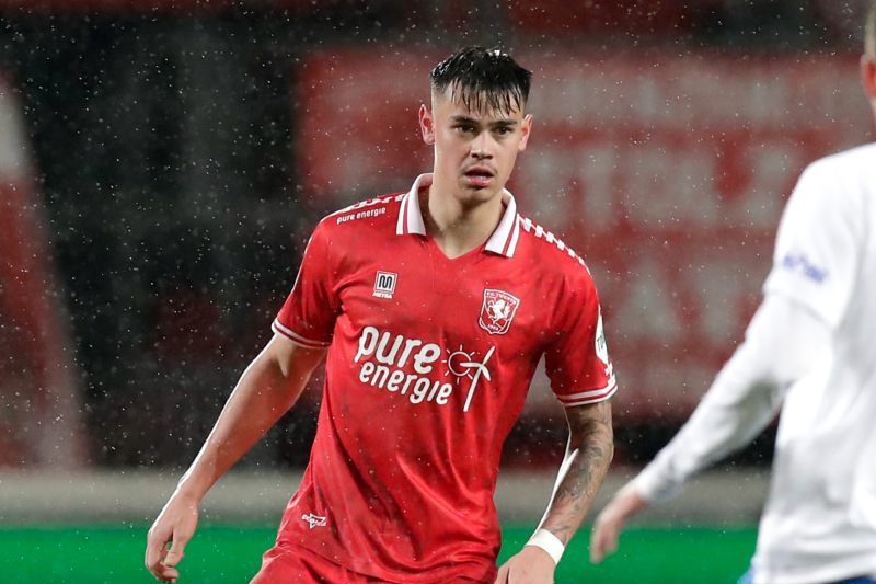 Tersandung Deadline Day, Begini Kronologi Mees Hilgers Gagal Susul ...