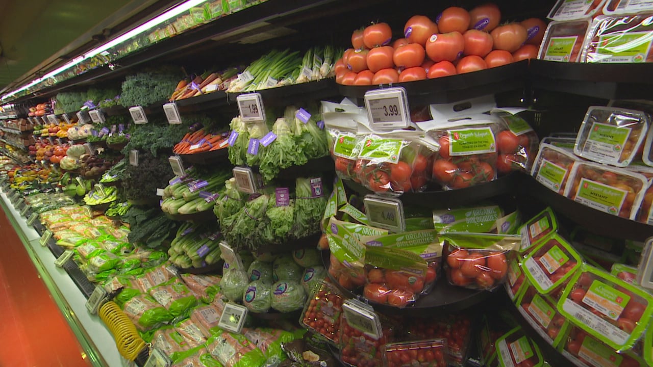 Inspection agency finds 'maple washing' in some Canadian grocery stores | Hanomansing Tonight