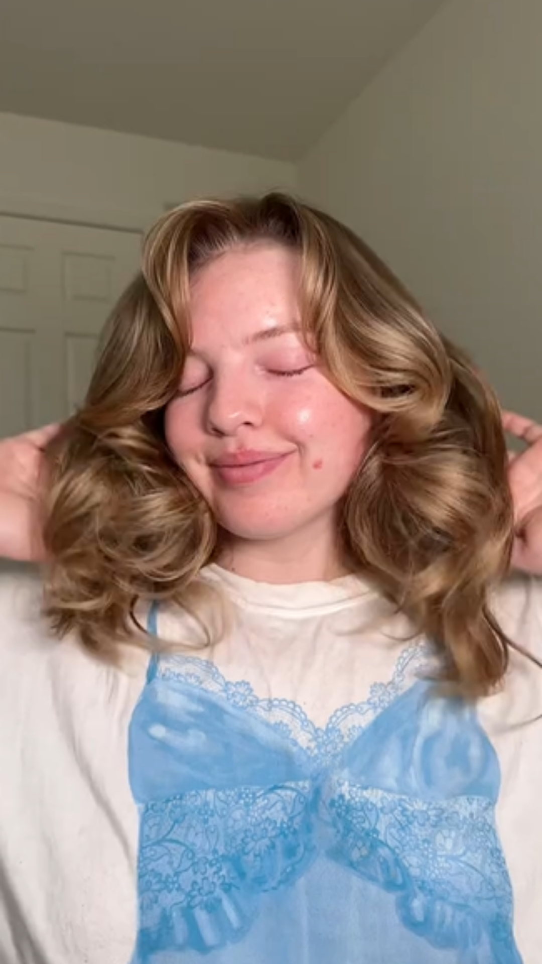 Heatless Blowout Tips for Freshly Cleaned Hair