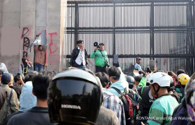 Gelombang Demo di Indonesia Dipicu Beban Ekonomi dan Krisis Kepercayaan ...