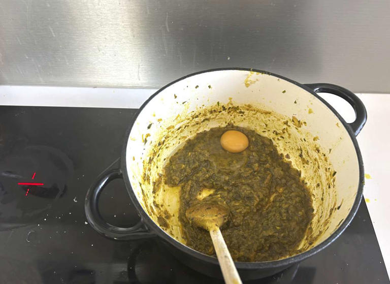 Traditional Moroccan pastilla with phyllo dough, chicken and spices