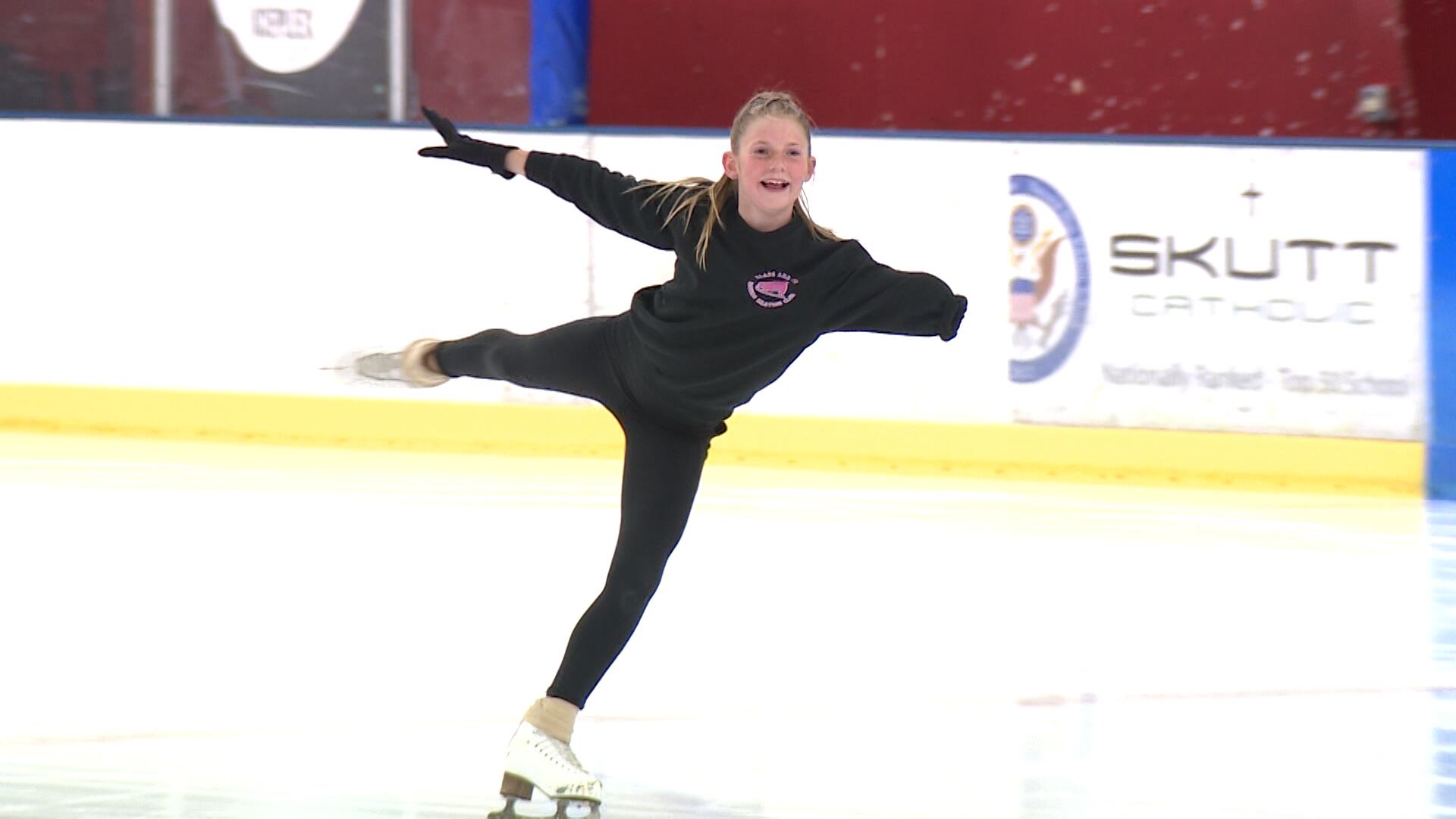 ‘Makes me stand out’: Fort Calhoun figure skater thriving despite limb ...