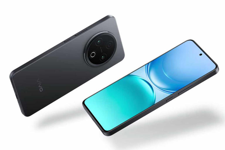 vivo Y500 unveiled with huge 8,200mAh battery, Dimensity 7300 chip