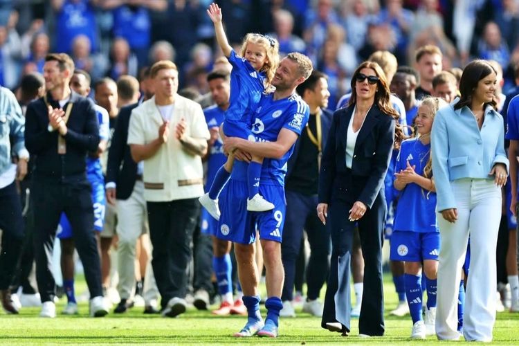 Jamie Vardy Main Bareng Emil Audero di Cremonese, Suporter Sambut ...