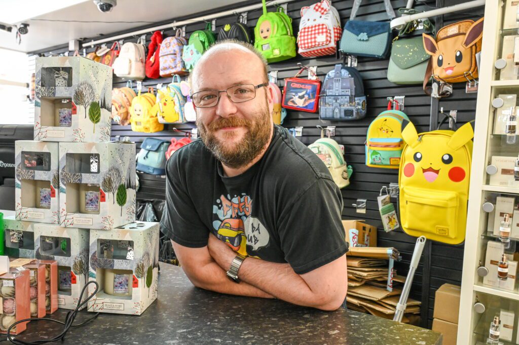 Shopkeeper shames thieves who keep stealing rubber ducks