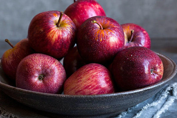 Health Benefits of Having an Apple Daily