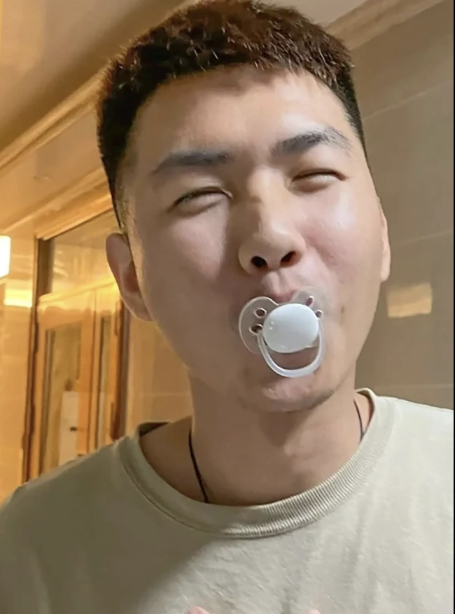 Experts issue warning over adult pacifier trend that ‘wreaks havoc’ on ...