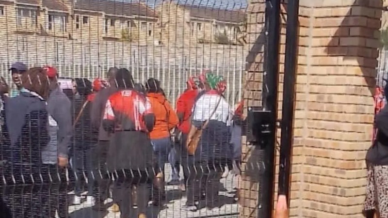 Wildcat strike at Dora Nginza: Hospital staff demand 5 months’ overtime pay