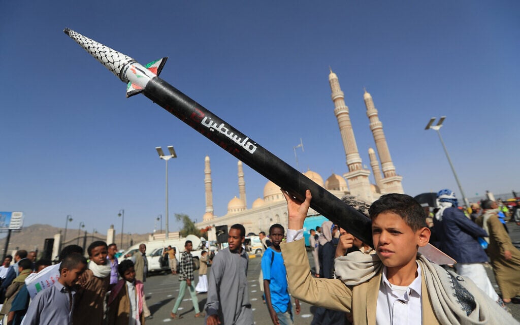 Houthis fire 2 missiles at Israel that fall apart over Saudi Arabia ...