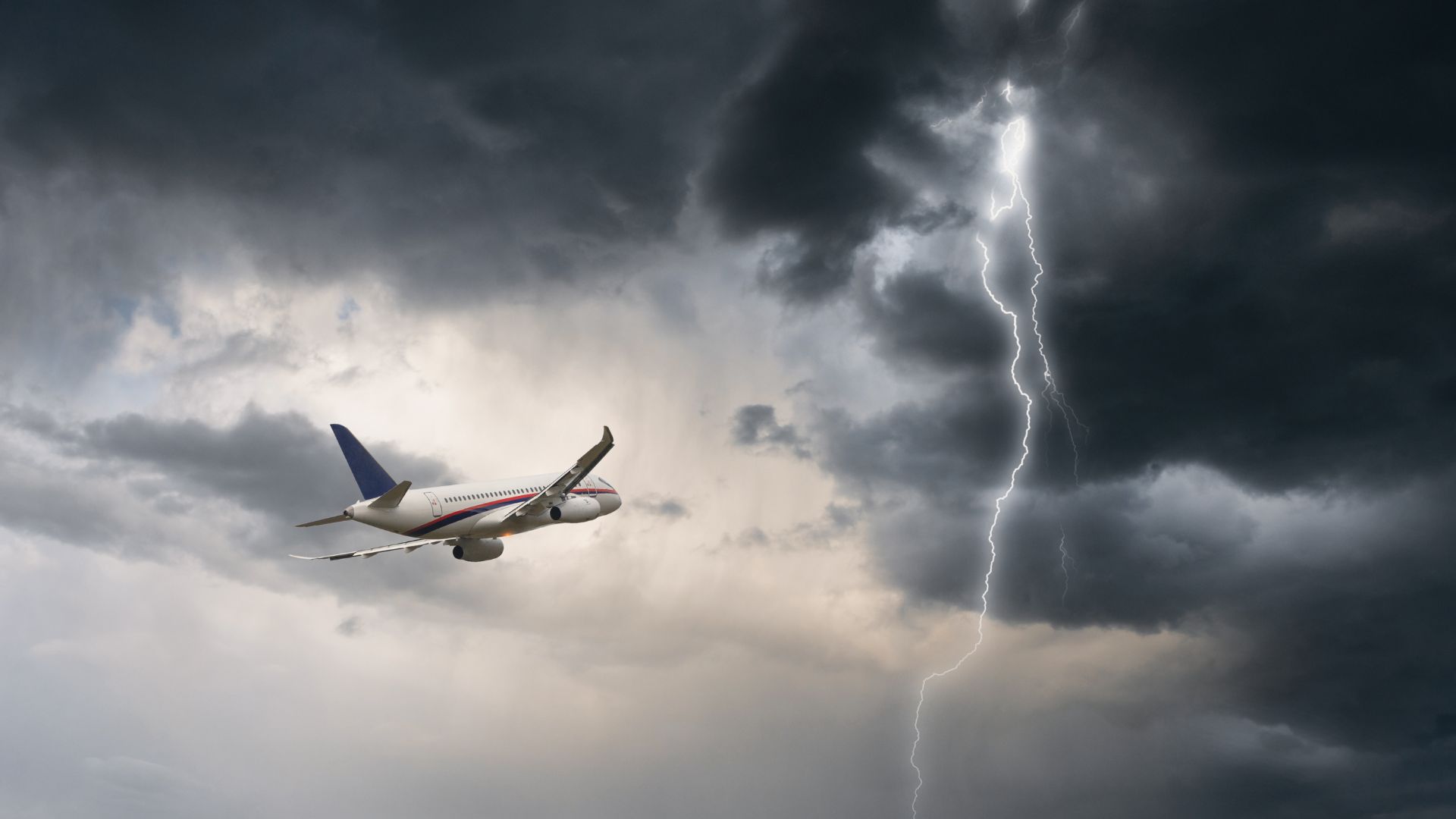 Bumpy skies: Airplane turbulence up 55% since 1979, study warns worse ...