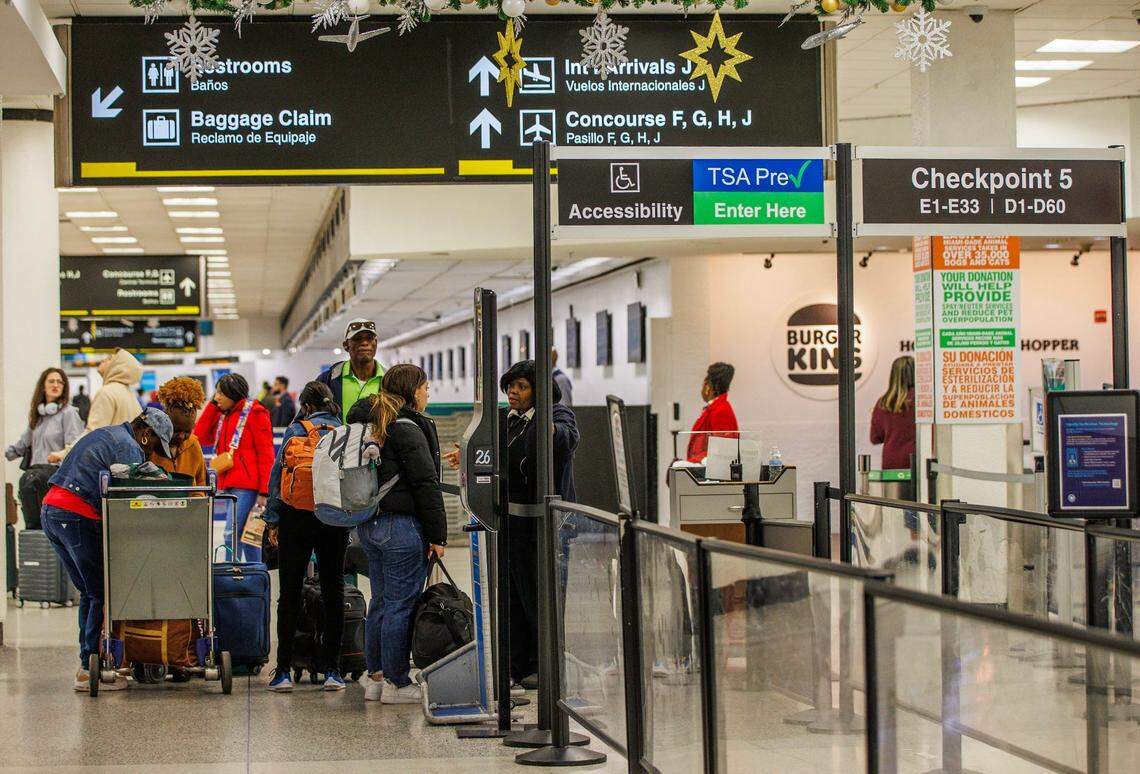 TSA checkpoint shutting down at Miami airport for more security. What ...