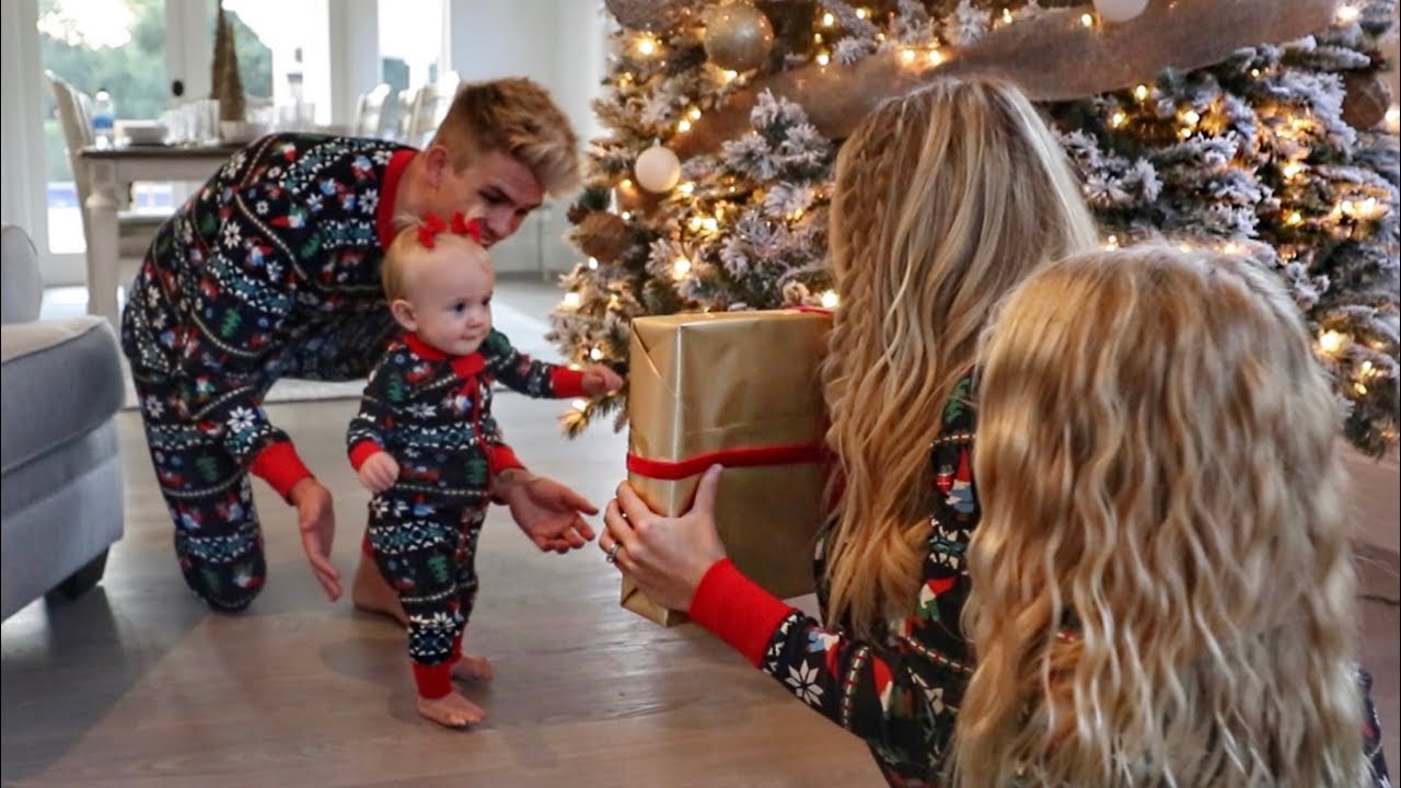 LaBrant Family Debuts New Festive Christmas Intro Video