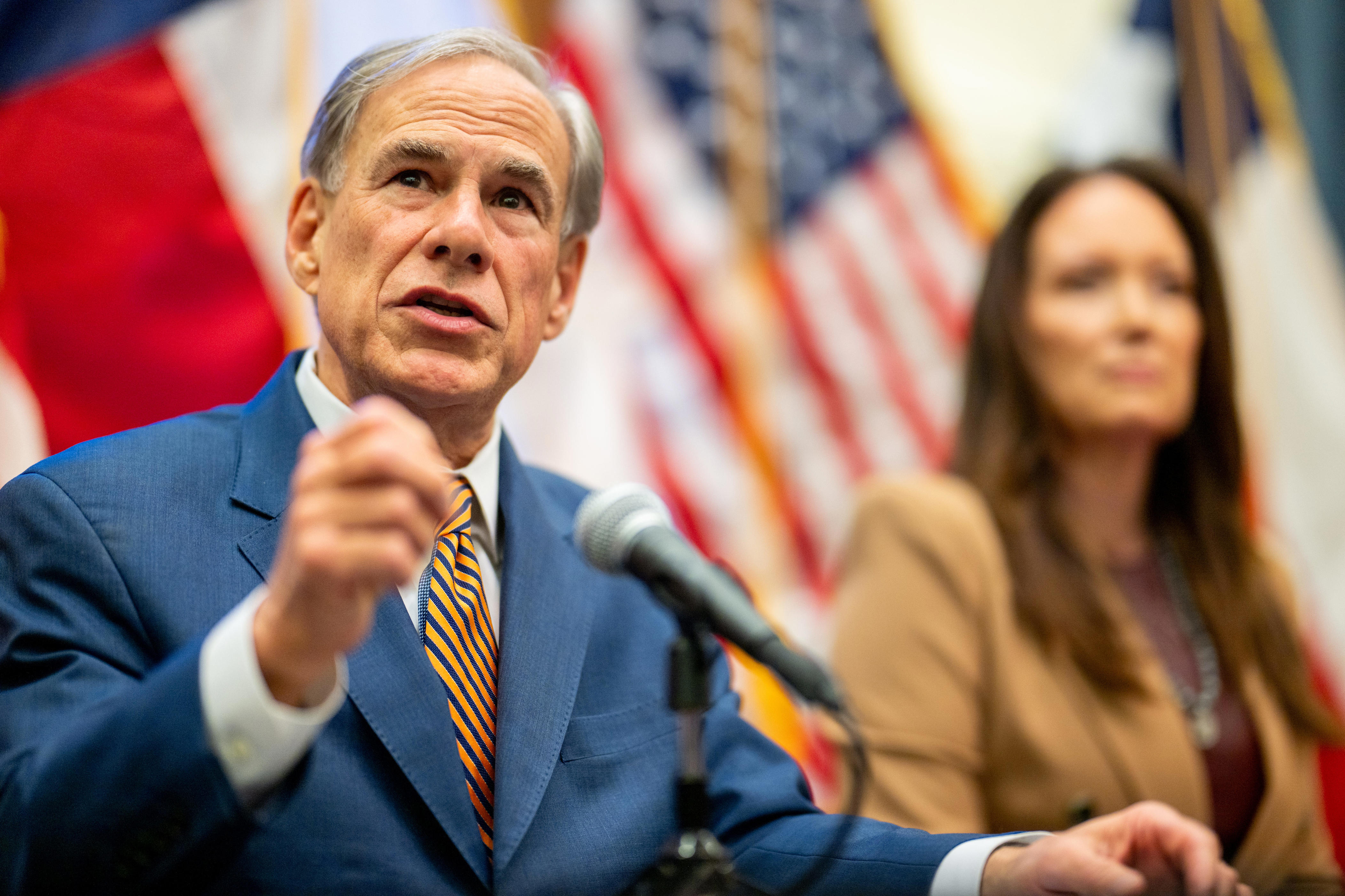 More than 800 new Texas laws take effect this week dealing with schools ...