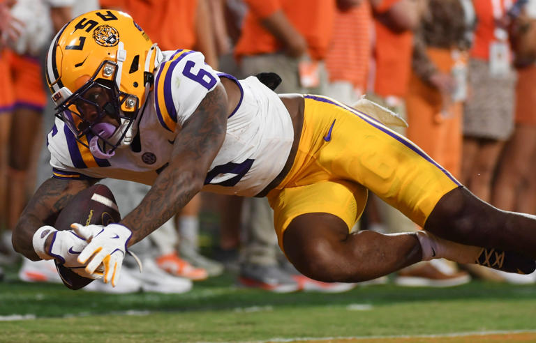 LSU football receiver Barion Brown shines despite offensive struggles