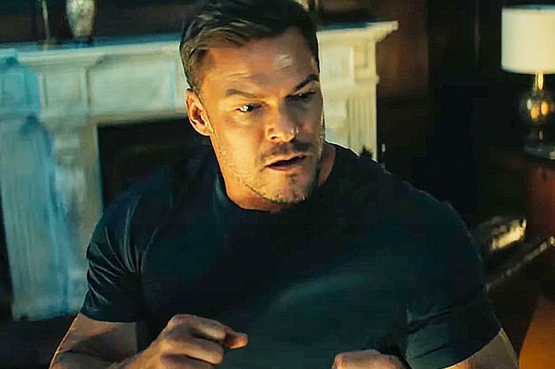 Reacher's Alan Ritchson unrecognisable after dramatic transformation ...