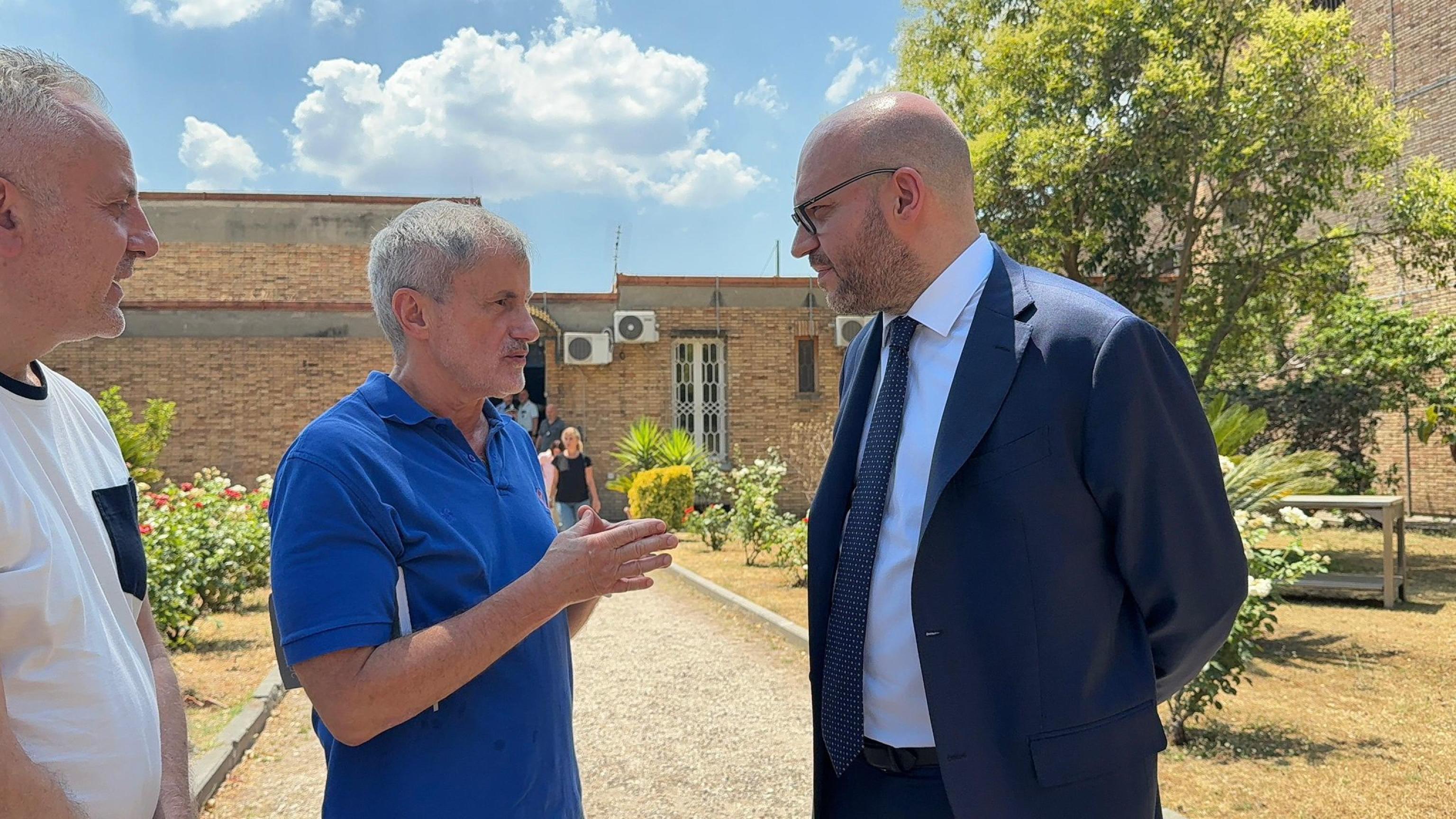 Rome prisons at breaking point - jailed ex-mayor Alemanno