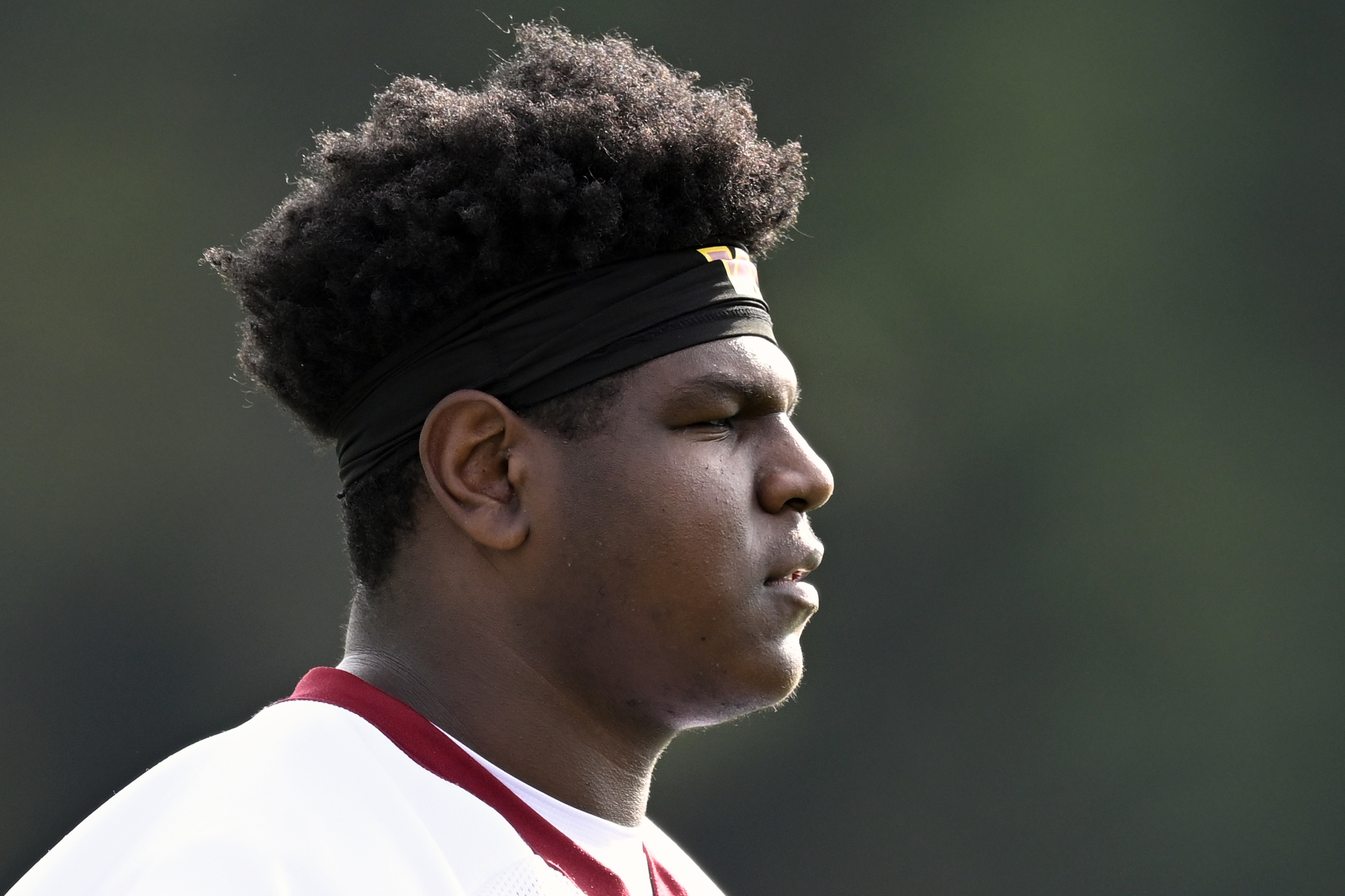 Mental block: Switching from left tackle to right is tougher than you think