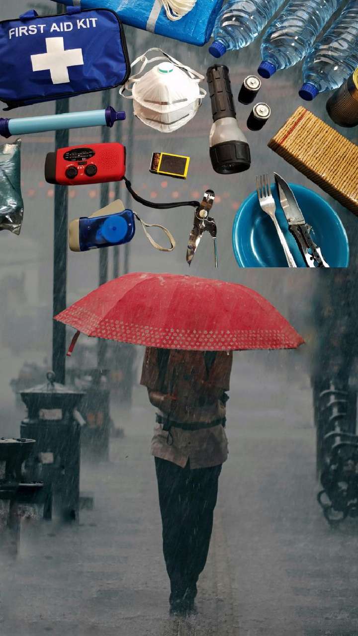Check Out The Ultimate Safety Kit For Heavy Rains