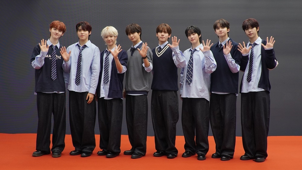 ‘비 마이 보이즈’ 아이돌그룹 YUHZ(유어즈), 공식석상서 첫선…성공적 데뷔 신호탄