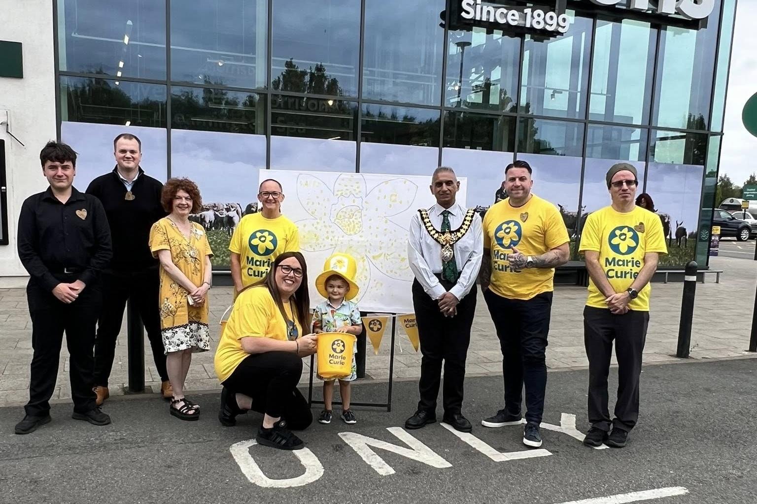 Community shows its support for Leamington supermarket's cancer charity ...