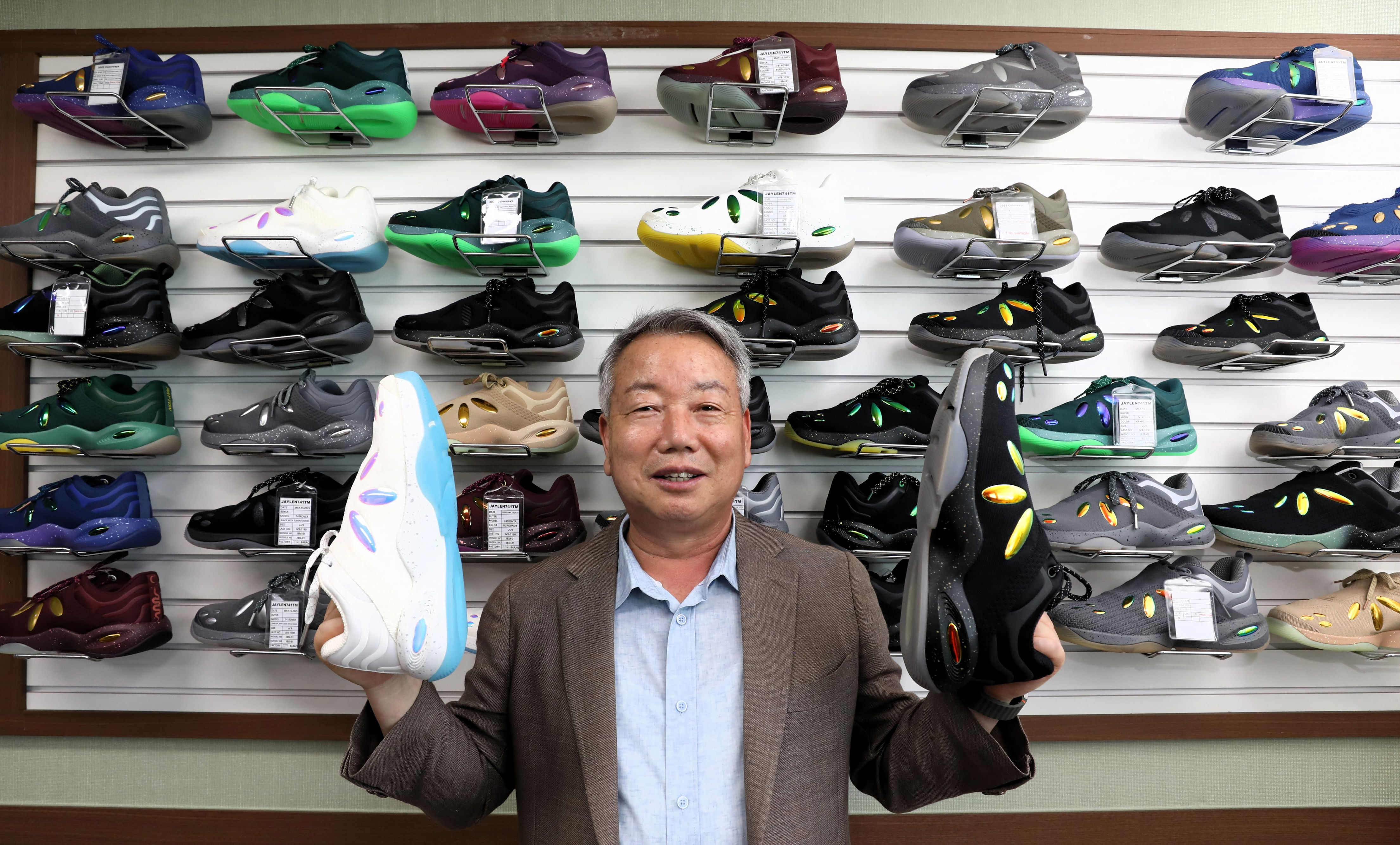 Barak's 'made in korea' shoes power nba star jayson brown