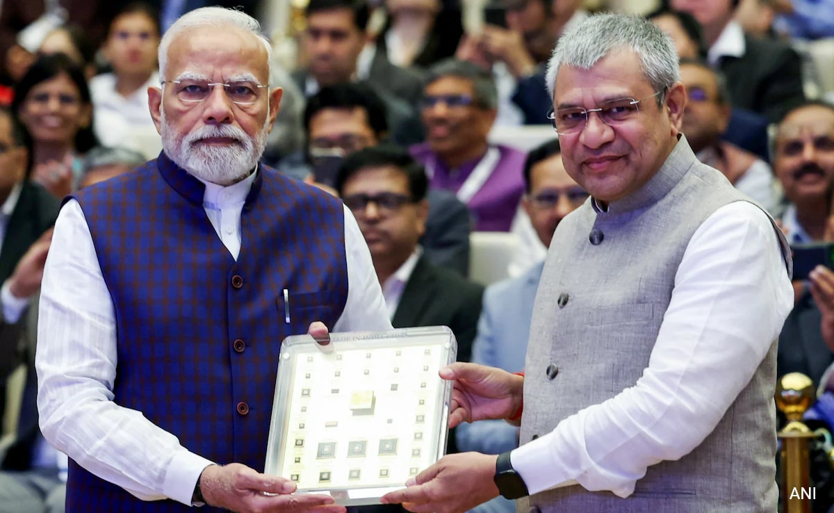 Explained: The Vikram-32 Chip Handed Over To PM Modi At Semicon 2025