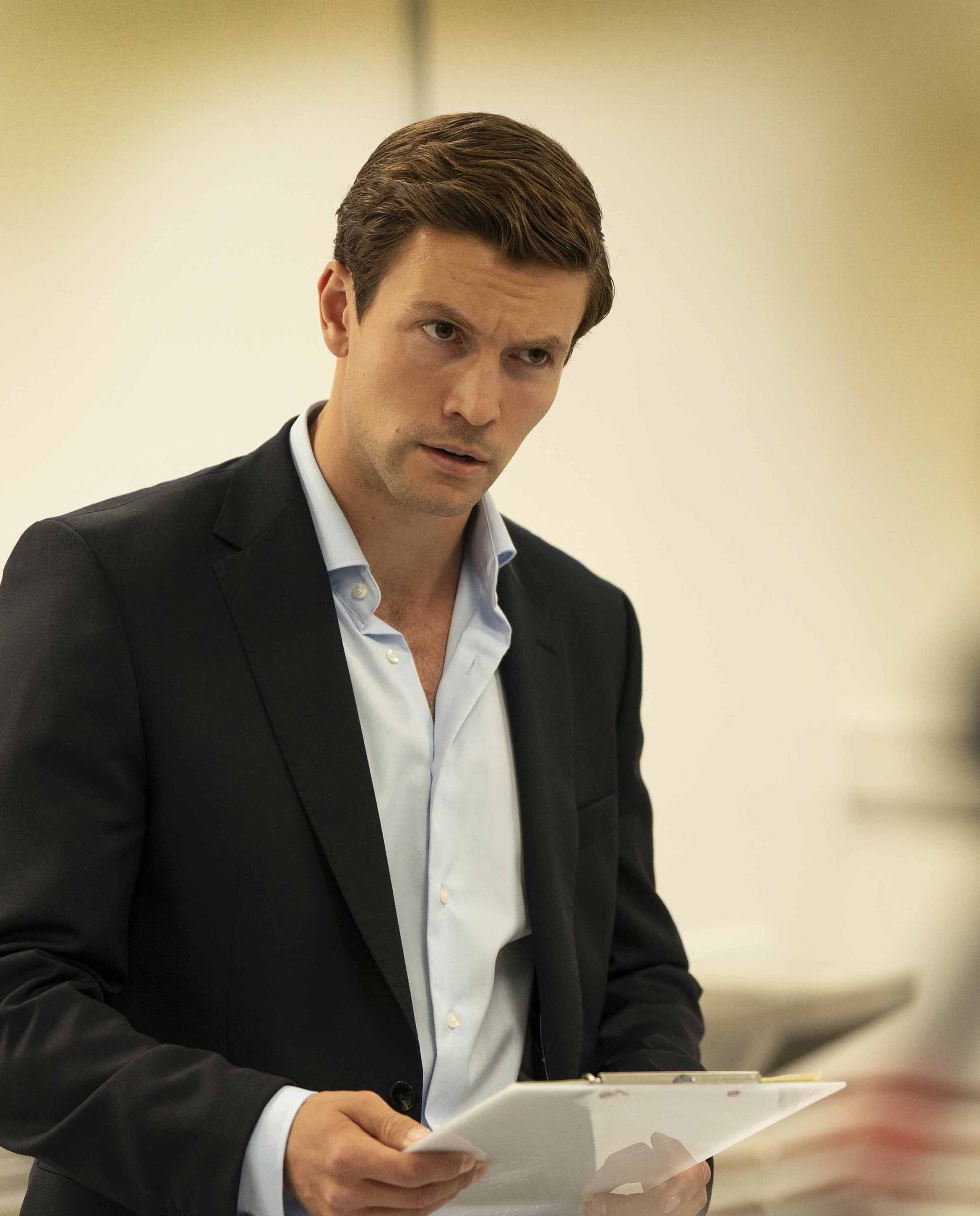 TV Tinsel: Leo Suter steps into role of detective inspector in 'Lynley'