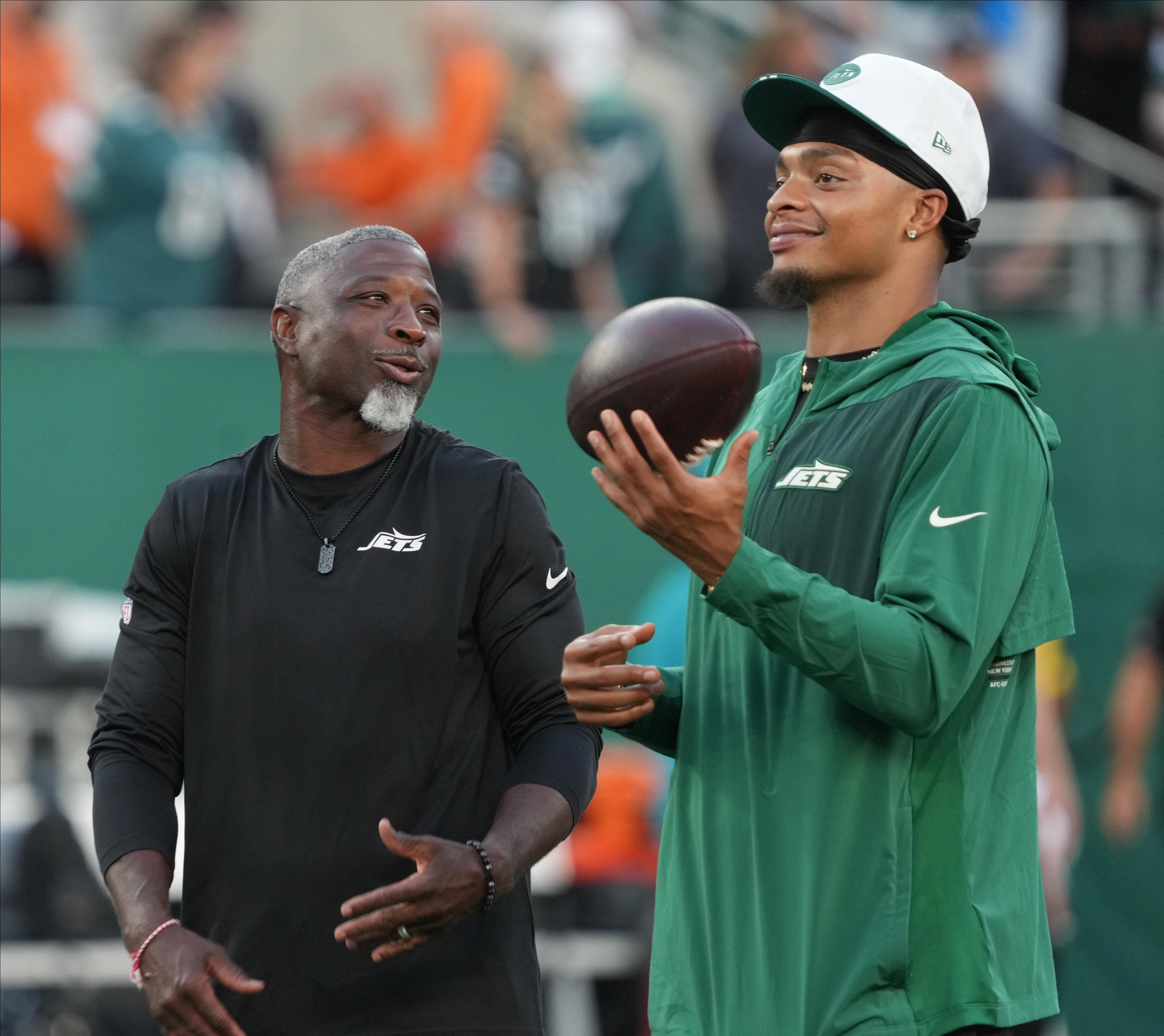 NY Jets 2025 predictions: See our staff picks for Gang Green's record ...
