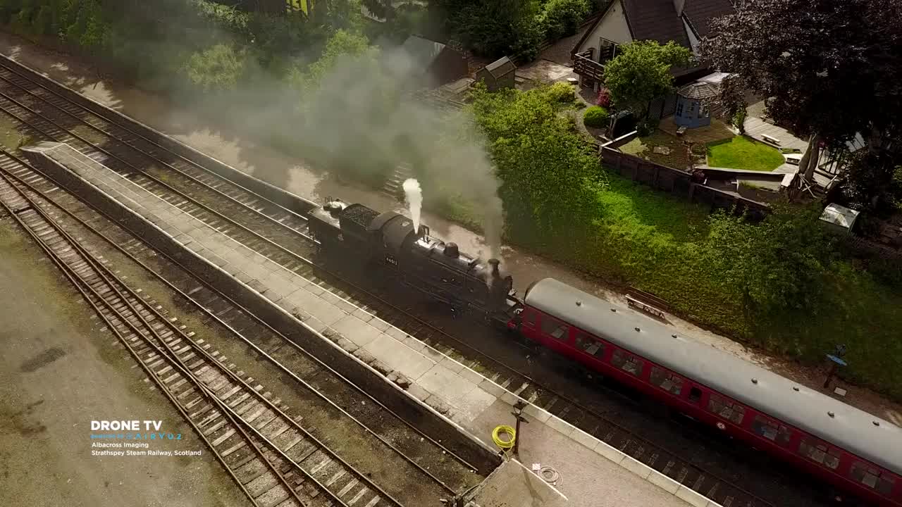 Légendes des locomotives : une vue aérienne des trains du monde entier ...
