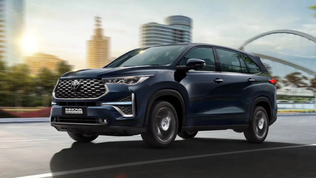 Toyota Innova Creates History: 164 Cars Sold Daily Over 20 Years, Sales ...