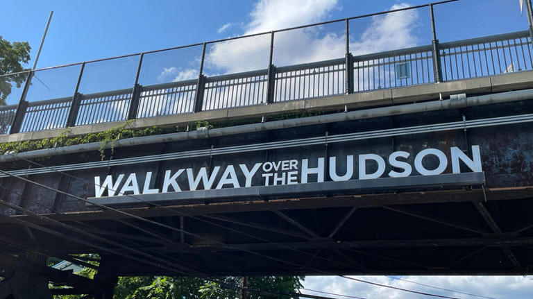 New York's Scenic State Park Overlooking The Hudson River Has Serene ...