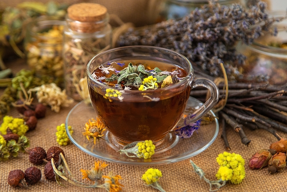 Experts recommend these teas for constipation