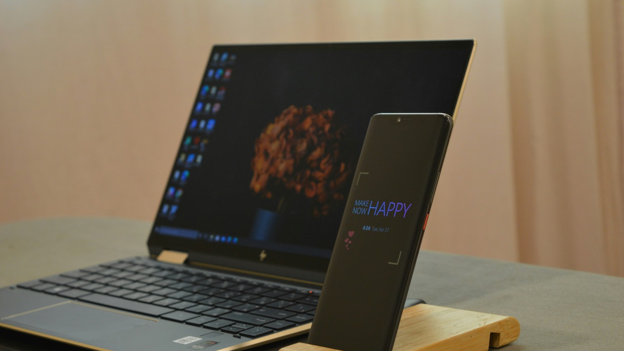 New e-ink laptops use little battery for days