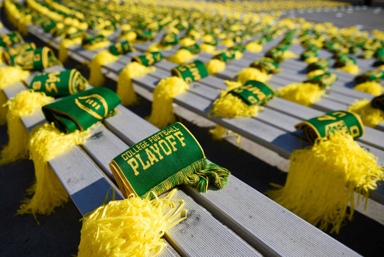 Predicting where Oregon Ducks will land in first College Football ...