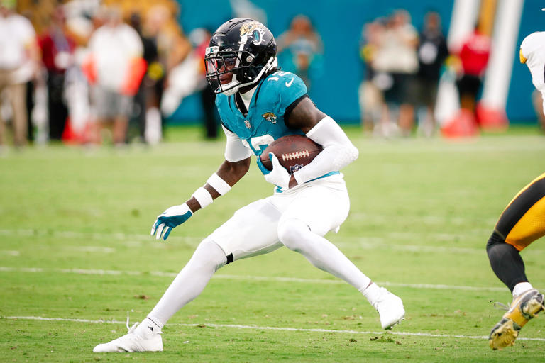 Deion Sanders says he didn't hear from Jaguars about Travis Hunter