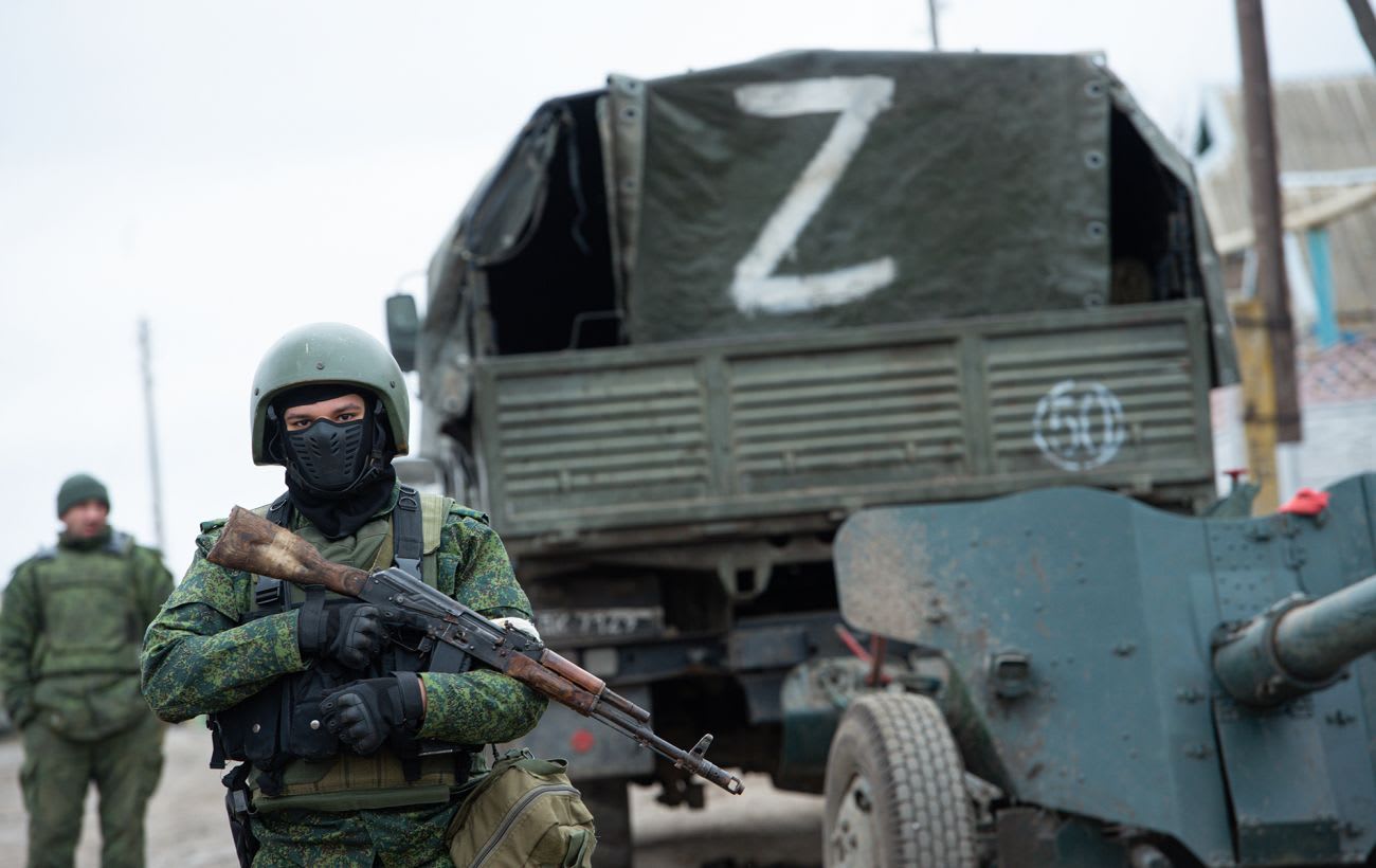 Russia redeploying forces on frontline - UK intelligence