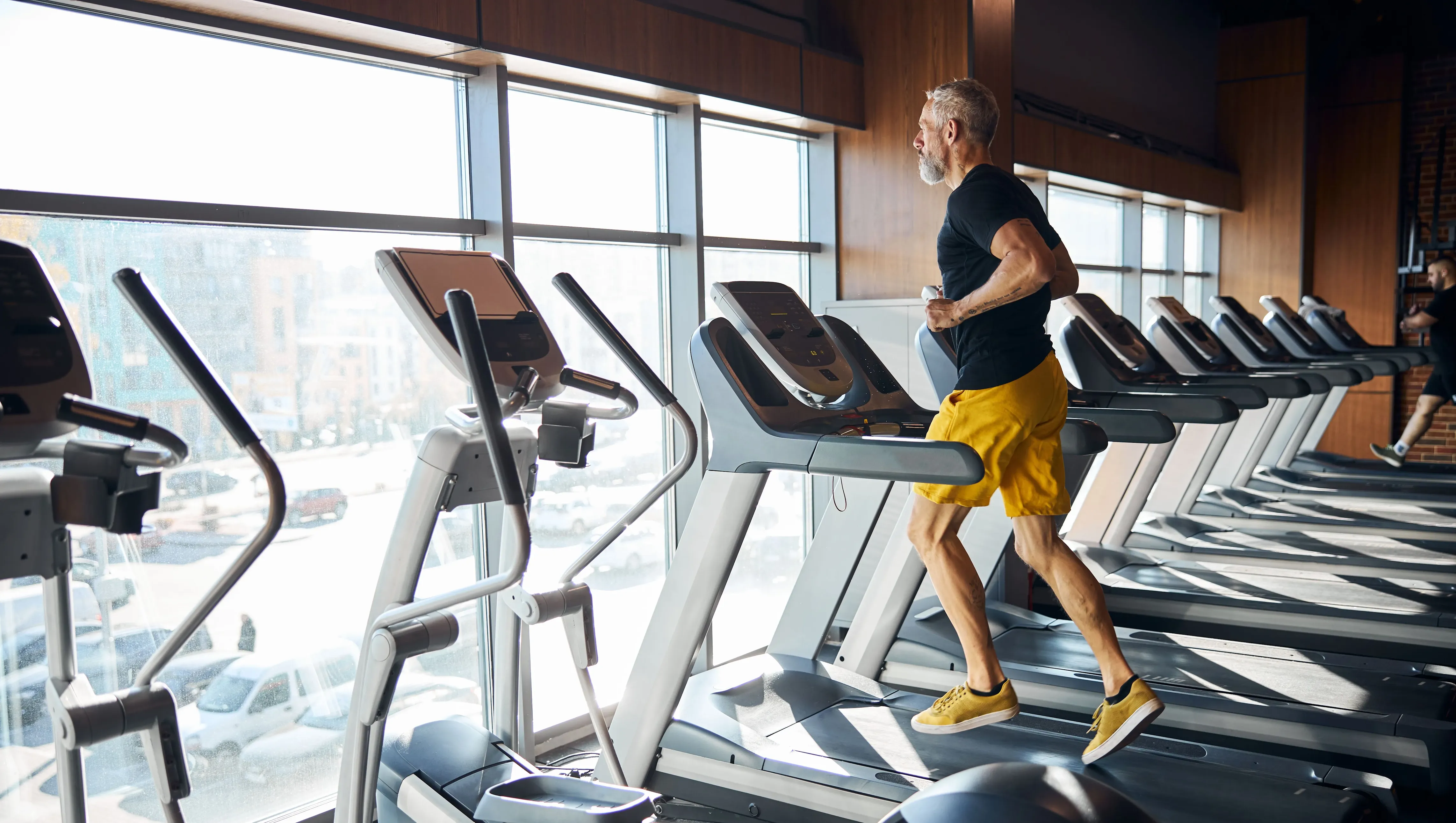 The Only 20-Minute Treadmill Workout You Need to Build Muscle and ...