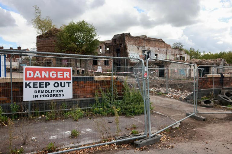 'Derelict' Hanley pottery factory taped off after latest fire