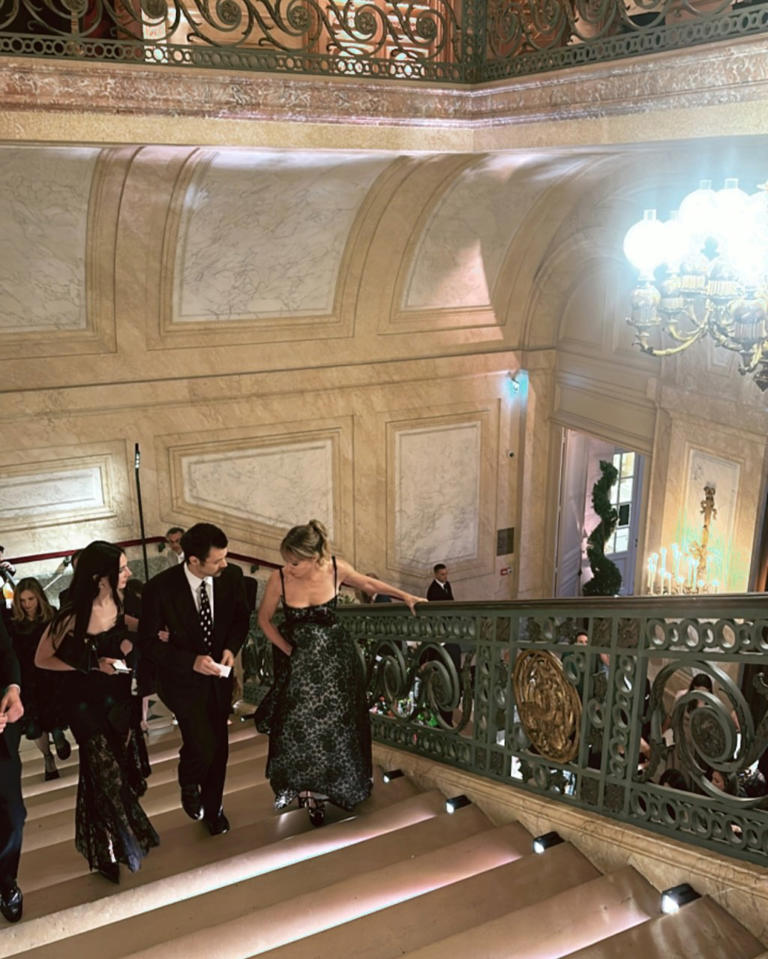 Harry Styles swooped in ‘like Cinderella’s prince’ to help ‘Real ...