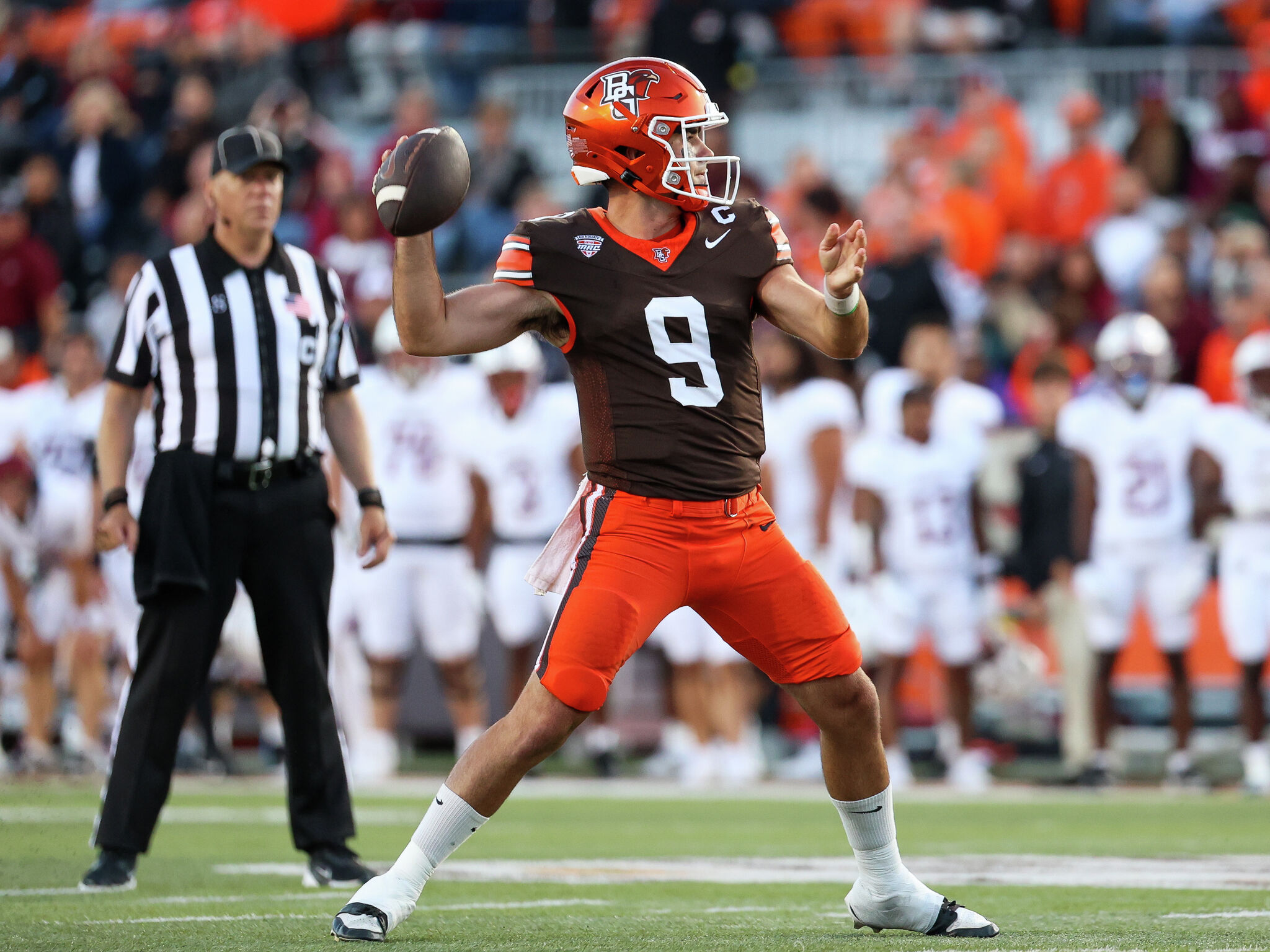 Former New Canaan football star Drew Pyne wins his quarterback debut at ...