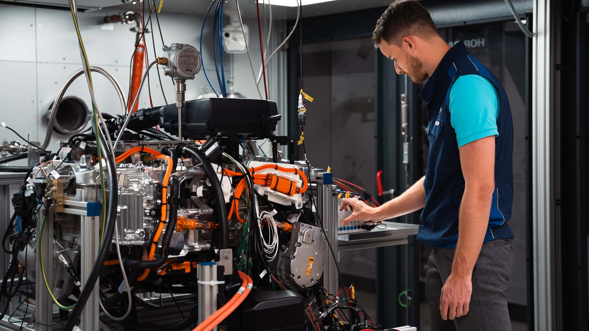 Il motore a idrogeno di BMW che promette più autonomia